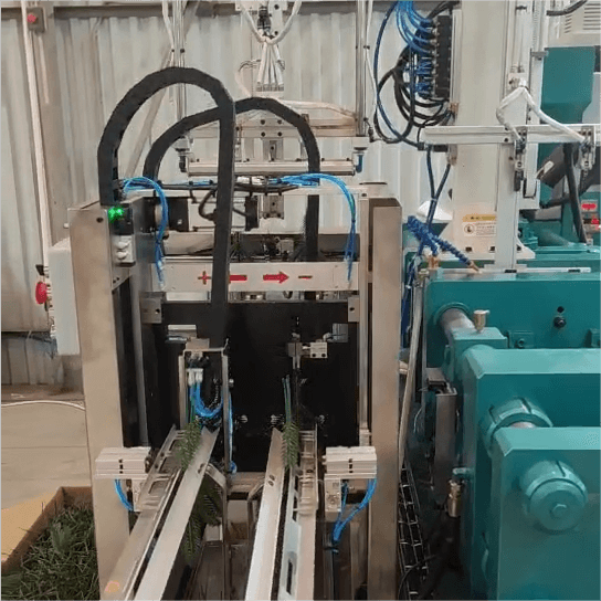 Yellow Core Painting Machine For PE Leaf Processing - ONE PLASTIC